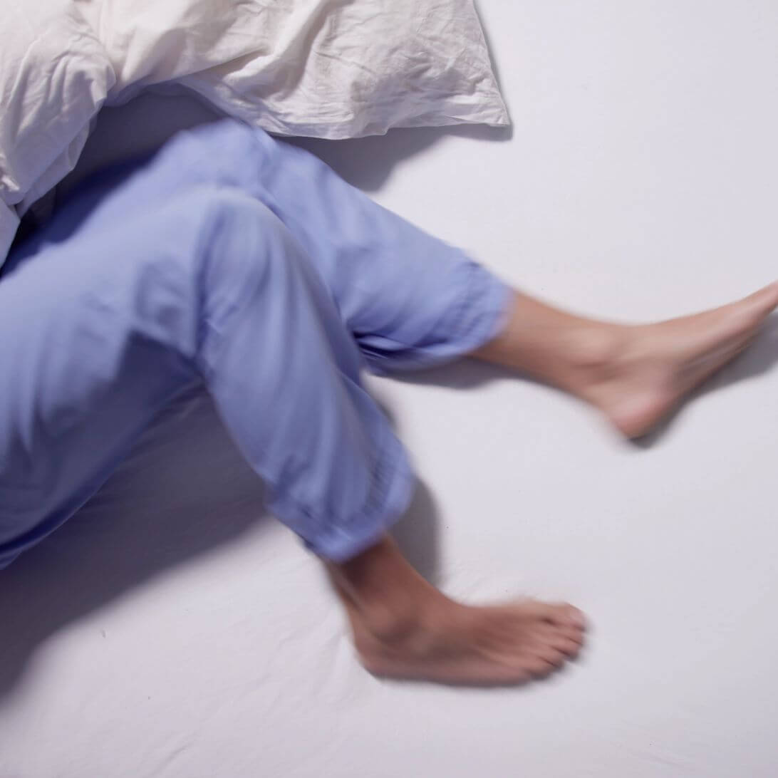 Wat zijn rusteloze benen en wat zijn de oorzaken? - ErkendMatras
